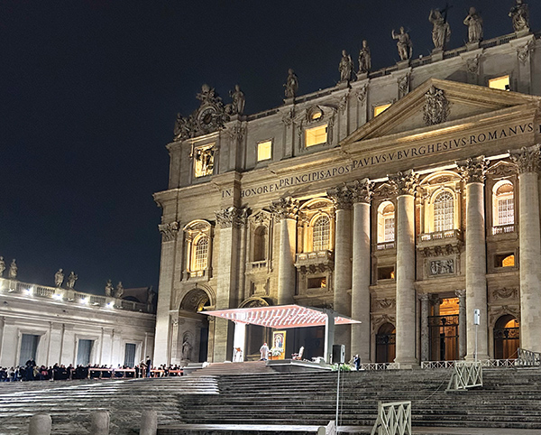 Diocesan priests in Rome join prayers for Holy Father